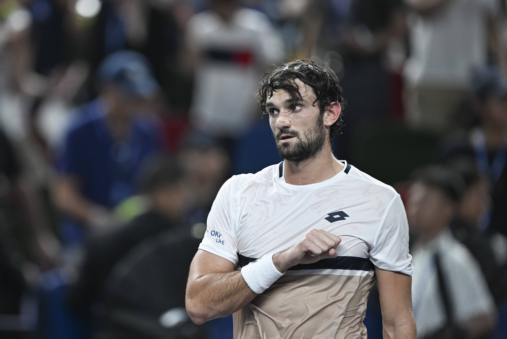 Roland Garros 2026: ritiro per Vacherot, Tabilo al terzo turno senza ...